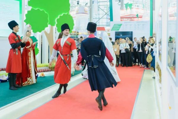 14 Trade Show Booth Activity Ideas | SocialPoint